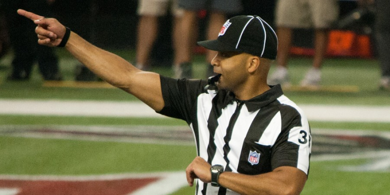 Leader as Referee - Ed Batista
